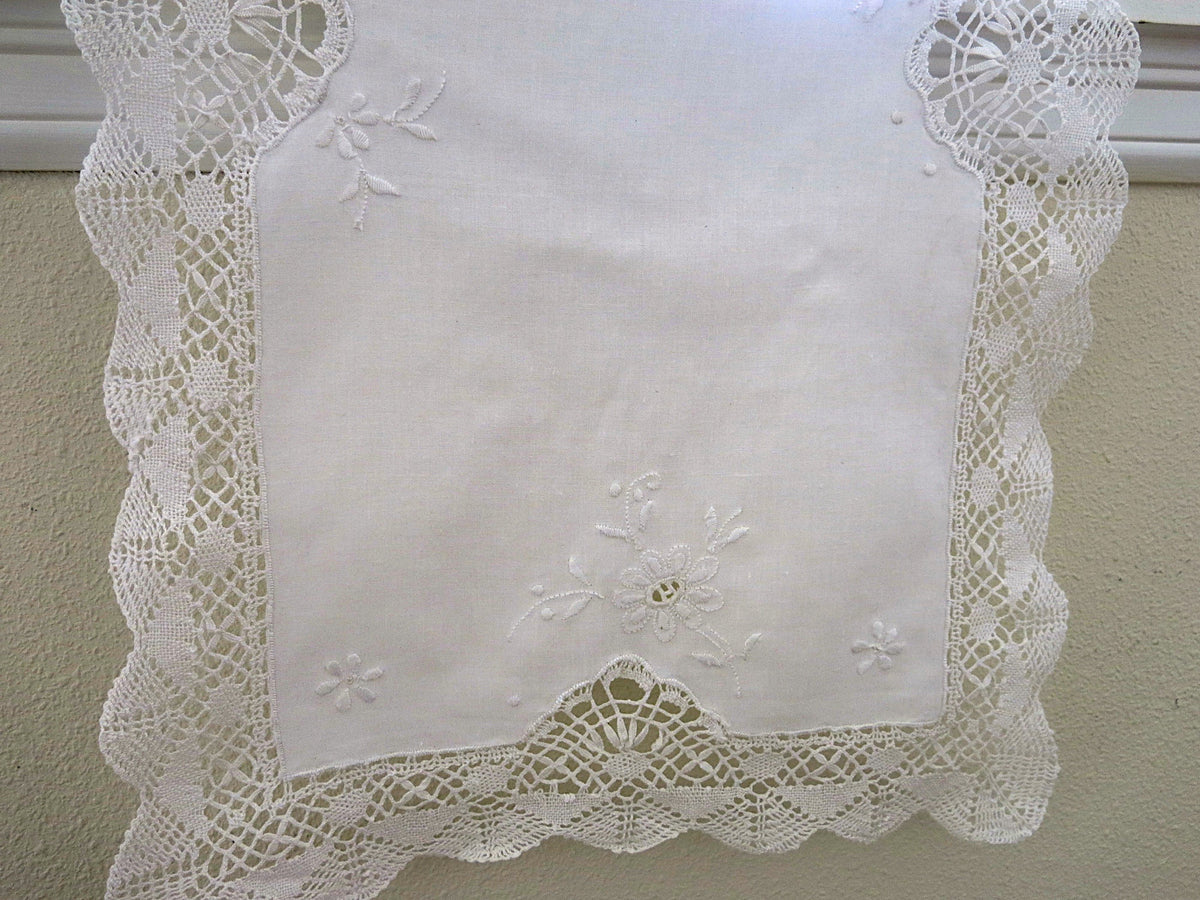 Cluny Lace Table Runner | Linen Whites